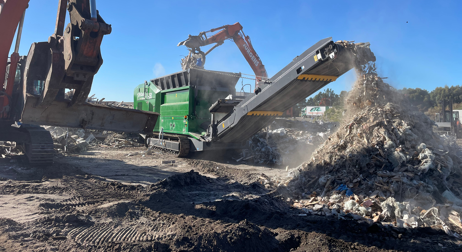 Diggers for sale NZ | 1-50T Excavators | MIMICO NZ